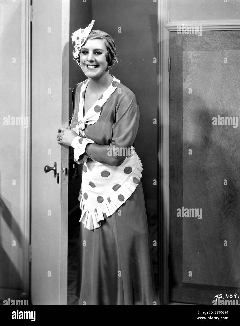 AUNT SALLY [BR 1934] aka ALONG CAME SALLY CICELY COURTNEIDGE as Aunt ...