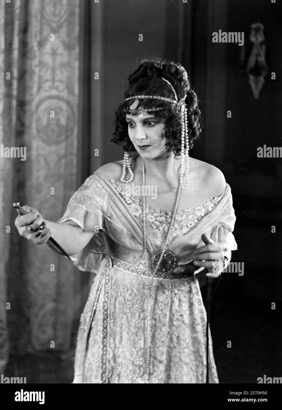 A PRINCE OF LOVERS [BR 1922] aka THE LIFE OF LORD BYRON MARY CLARE as ...