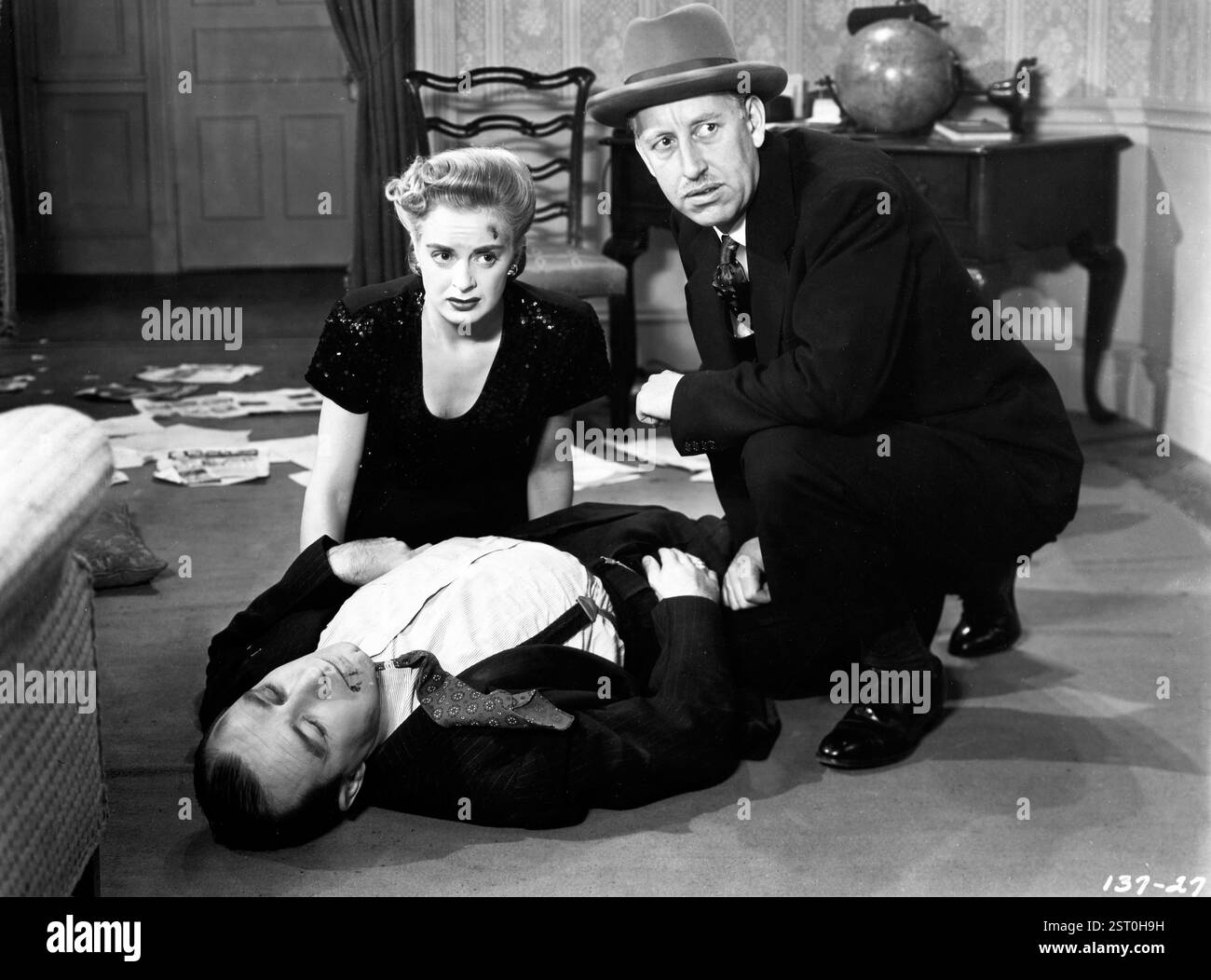 BLONDE FOR A DAY [US 1946] [?] PAUL BRYAR, [?] SONIA SOREL, FRANK ...