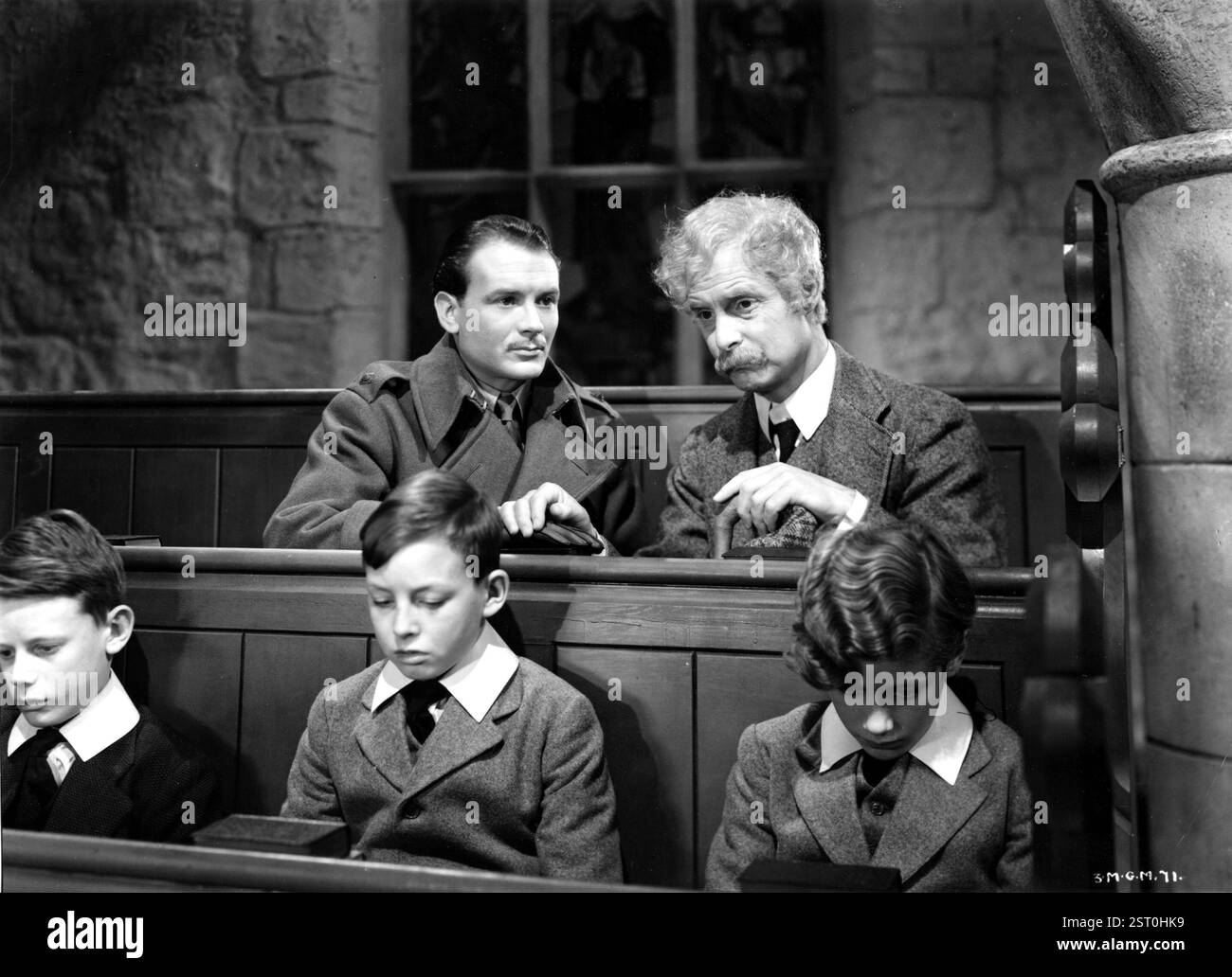 GOODBYE, MR CHIPS [BR 1939] JOHN MILLS, ROBERT DONAT as Mr Chips Date ...