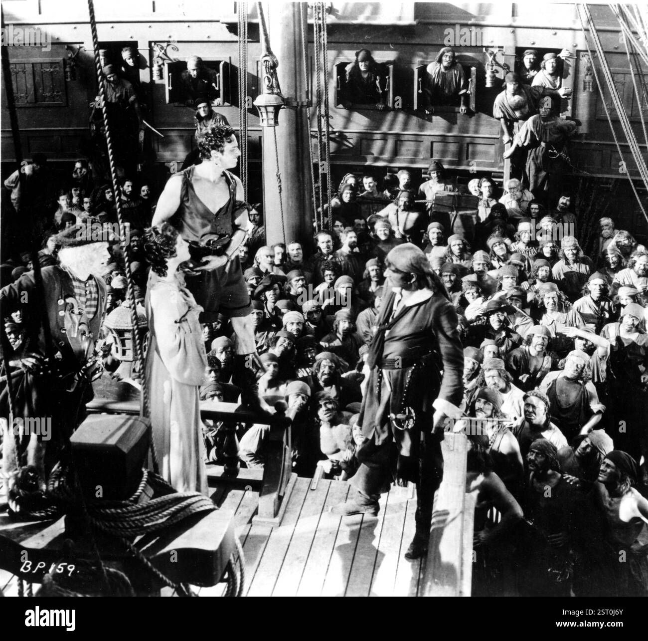 THE BLACK PIRATE [US 1926] DONALD CRISP [left], BILLIE DOVE, DOUGLAS ...