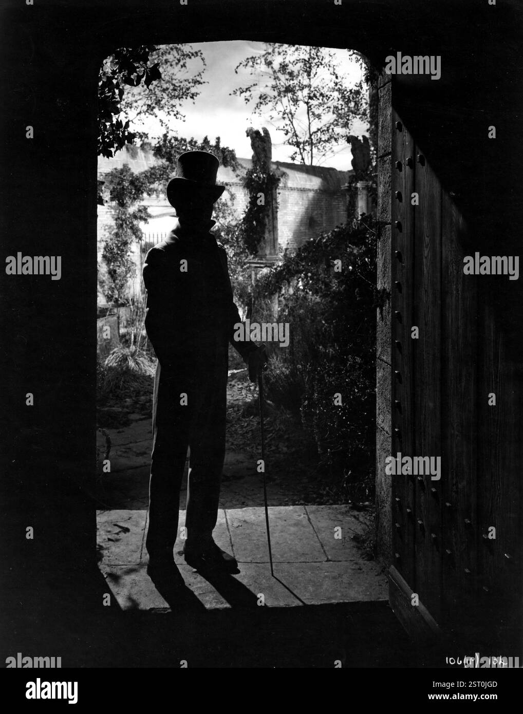 GREAT EXPECTATIONS [BR 1946] JOHN MILLS as Pip Date: 1946 Stock Photo ...