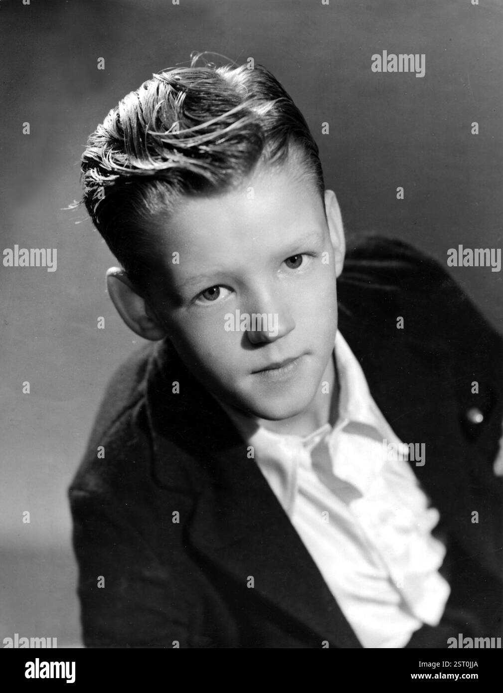 ANTHONY WAGER [1932 - 1990] British actor who played 'young Pip' in ...