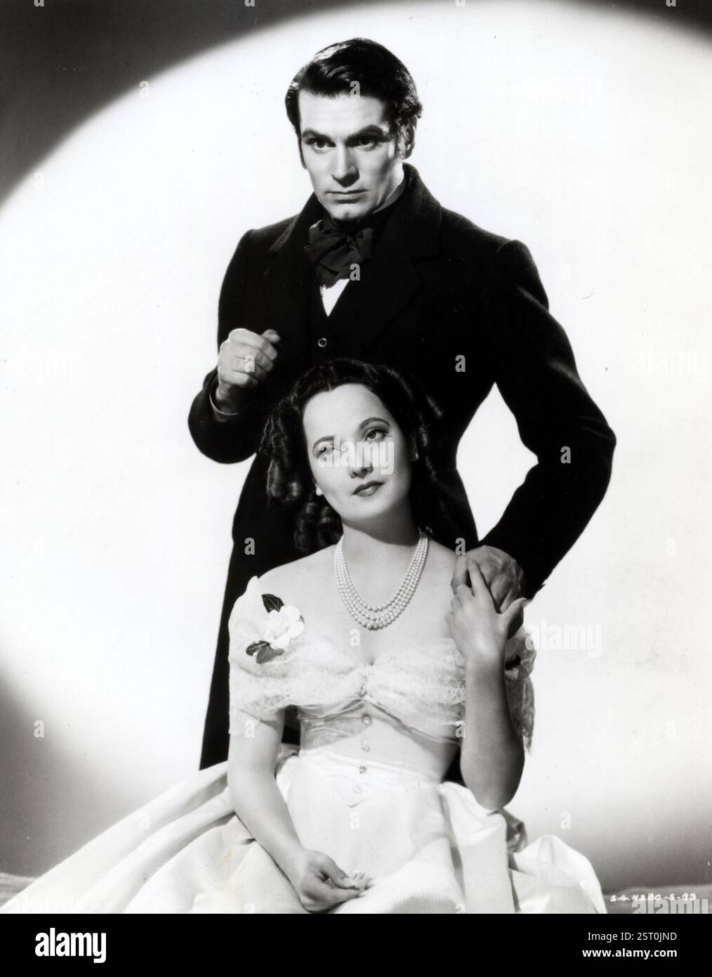 WUTHERING HEIGHTS [US 1939] LAURENCE OLIVIER as Heathcliff, MERLE OBERON as Cathy Date: 1939 ...