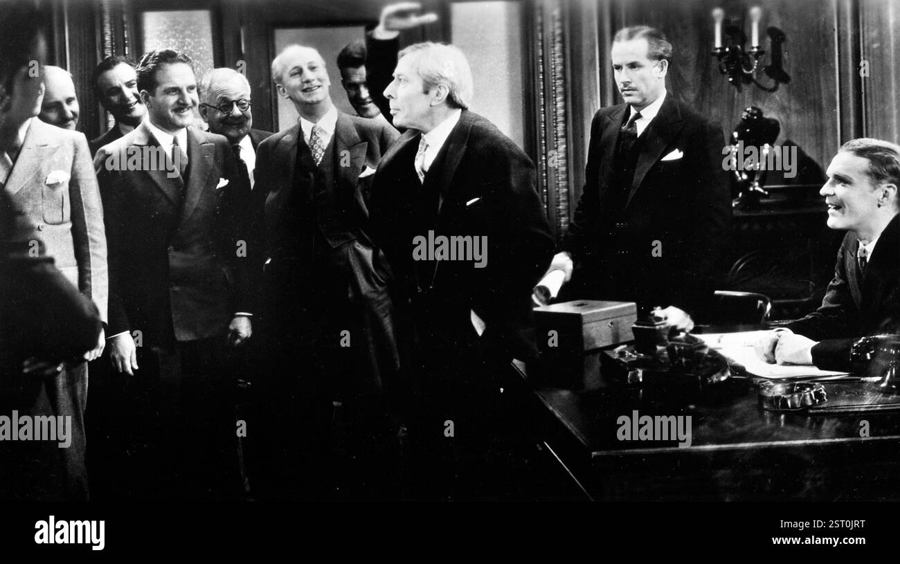 THE WORKING MAN [US 1933] GEORGE ARLISS [centre] Date: 1933 Stock Photo ...