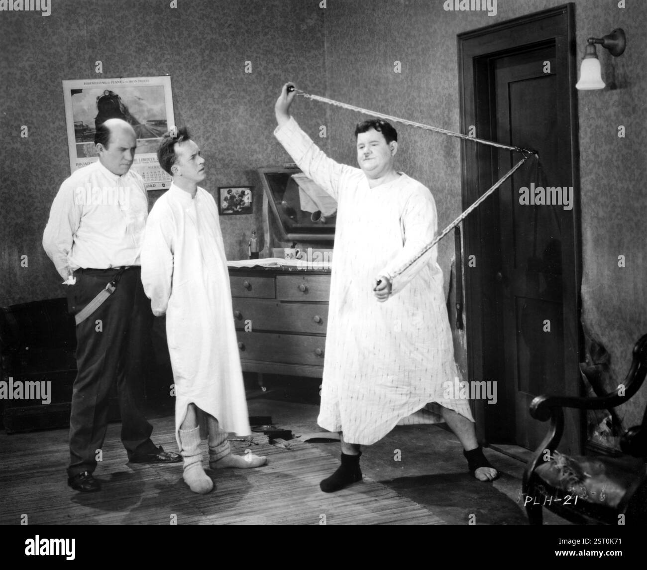 ANGORA LOVE [US 1929] EDGAR KENNEDY, STAN LAUREL, OLIVER HARDY Date ...