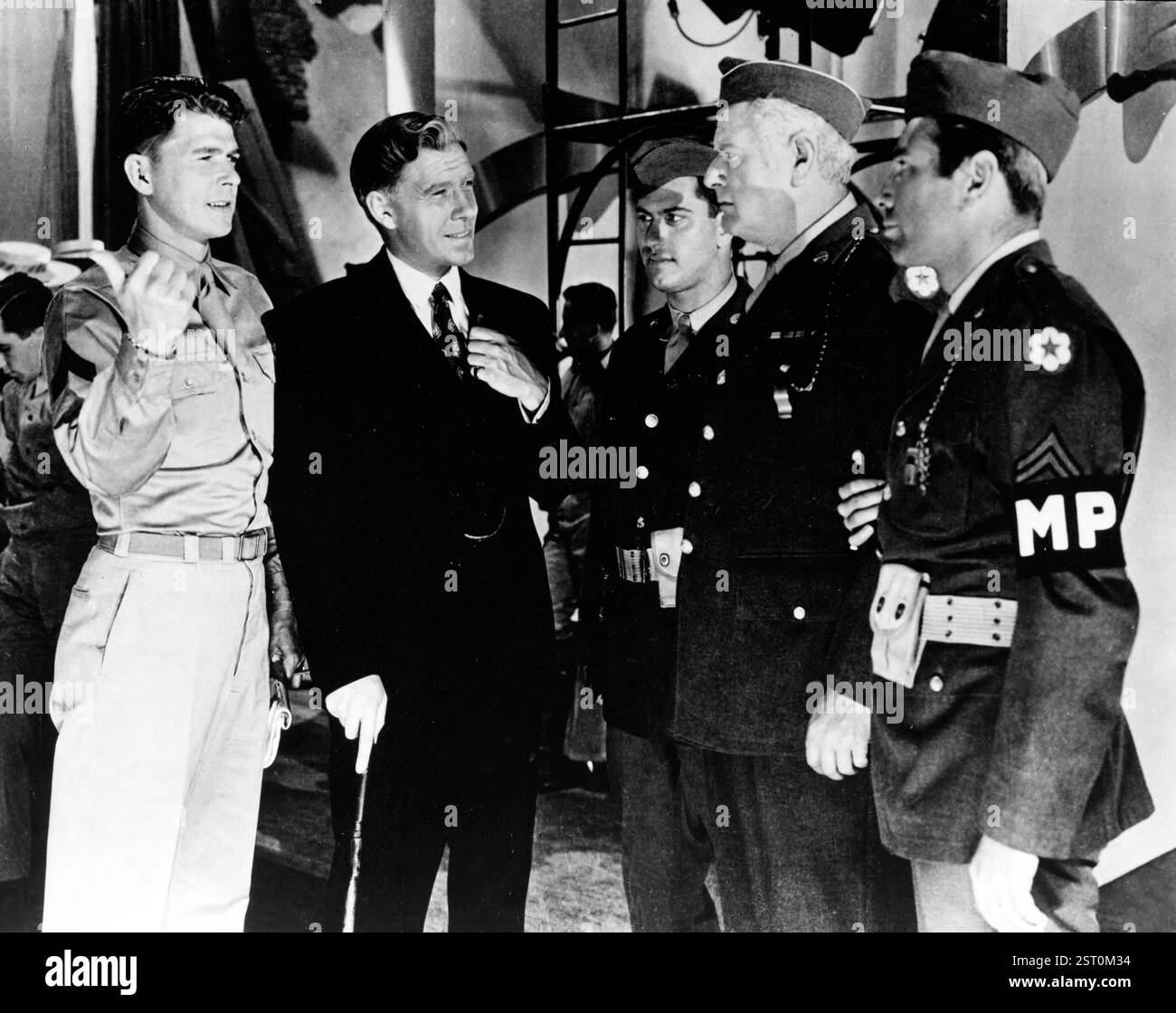 THIS IS THE ARMY [US 1943] RONALD REAGAN, GEORGE MURPHY, [?], ALAN HALE ...