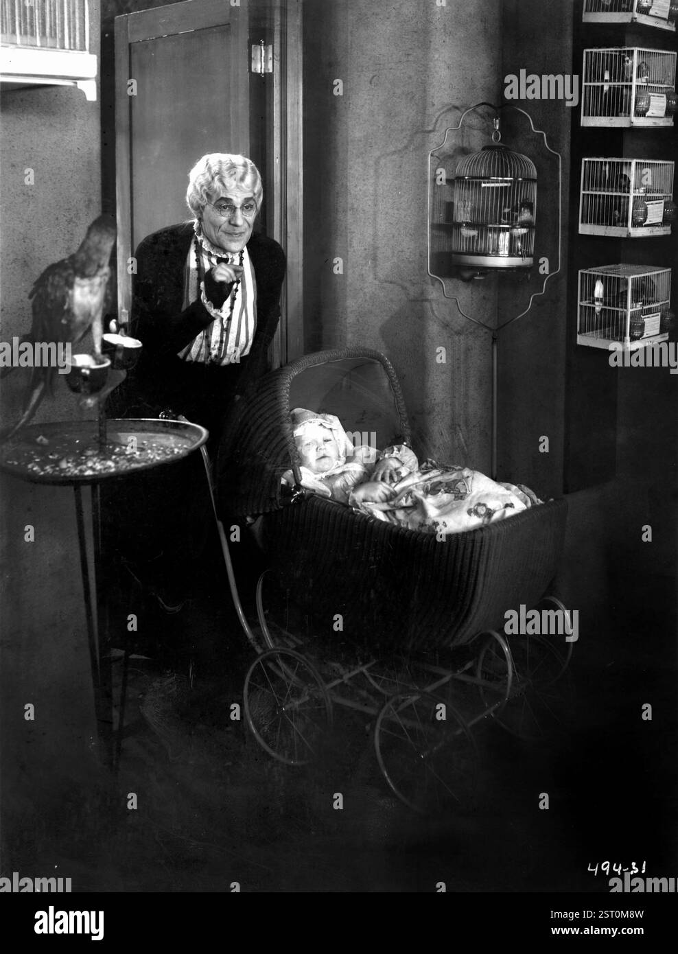 THE UNHOLY THREE [US 1925] LON CHANEY, HARRY EARLES Date: 1925 Stock ...