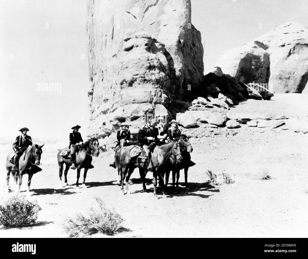 FORT APACHE [US 1948] aka WAR PARTY [L-R] HENRY FONDA, JOHN WAYNE Date ...