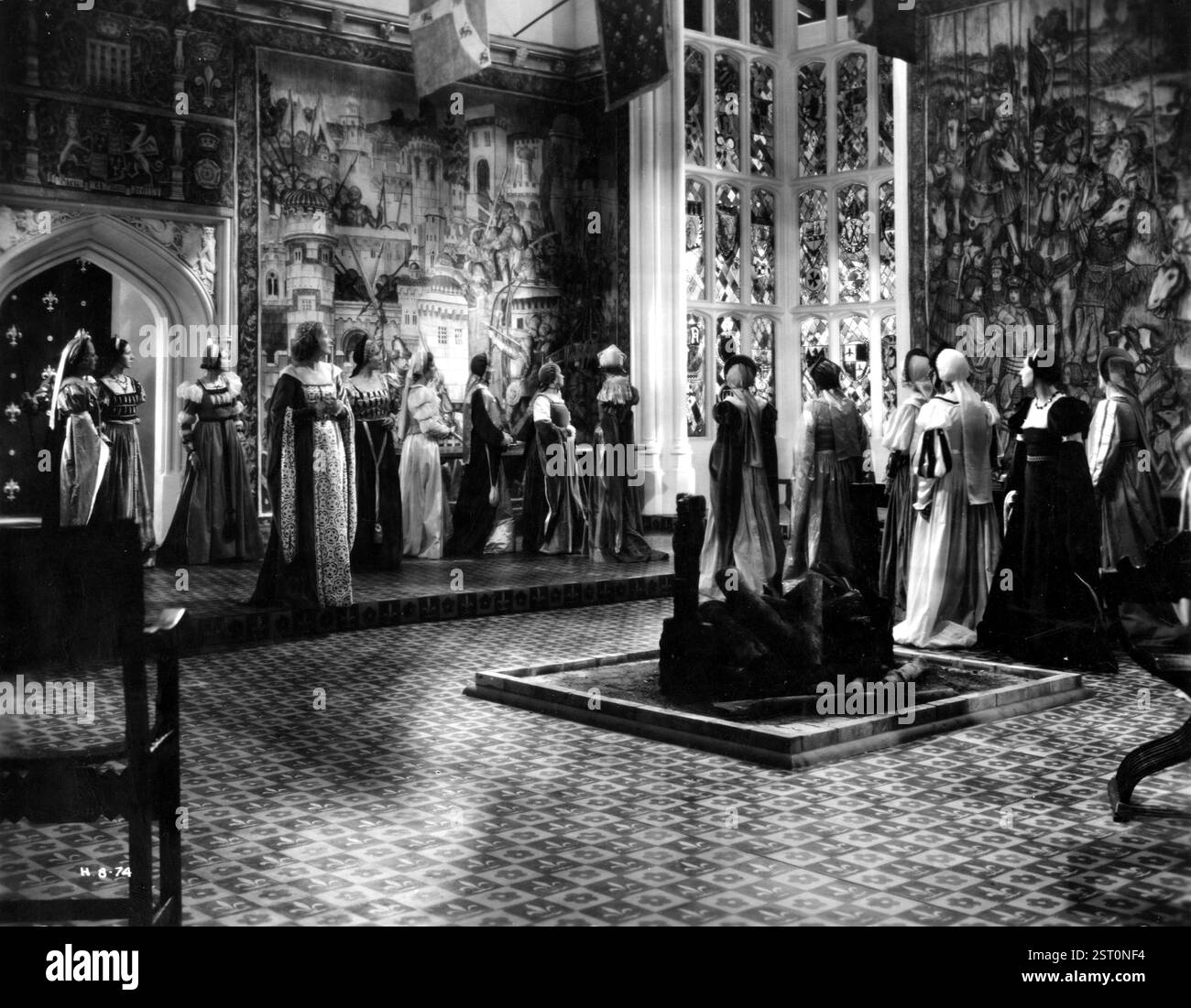 THE PRIVATE LIFE OF HENRY VIII [BR 1933] Date: 1933 Stock Photo - Alamy