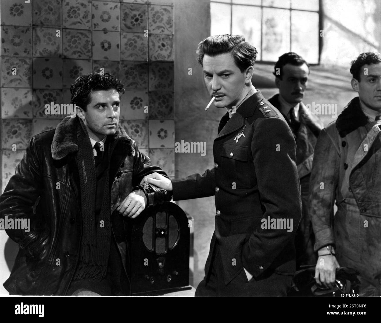 DANGEROUS MOONLIGHT [BR / US 1941] aka SUICIDE SQUADRON DERRICK DE ...