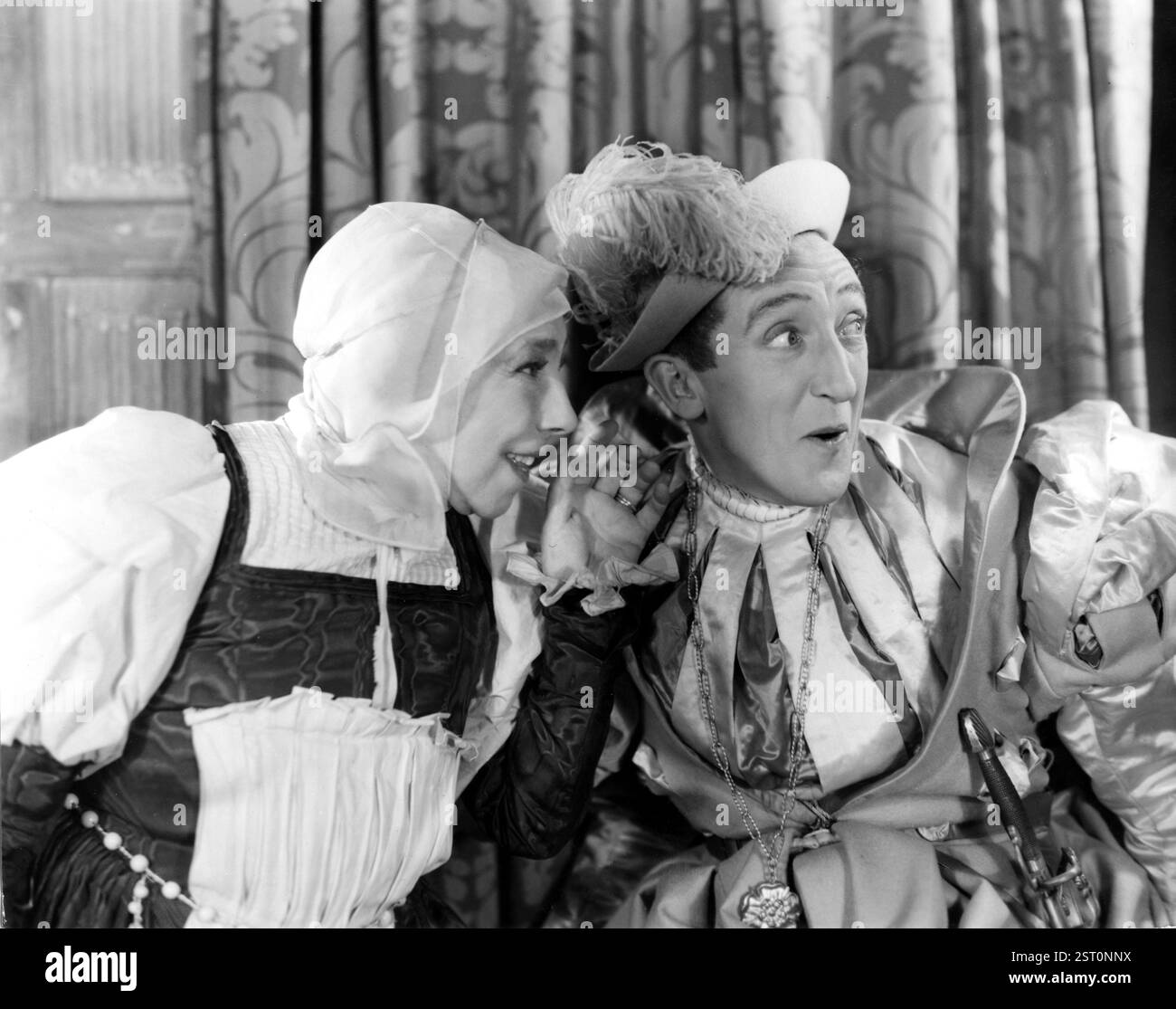 THE PRIVATE LIFE OF HENRY VIII [BR 1933] LADY TREE, CLAUD ALLISTER Date ...