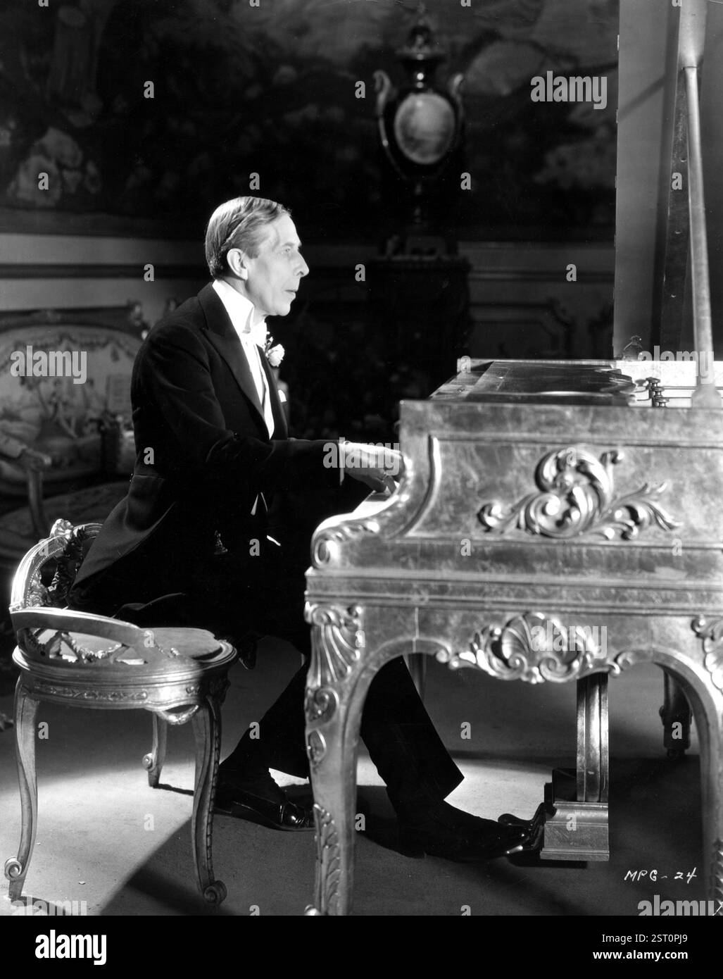 Who to us Black and White Stock Photos & Images - Alamy