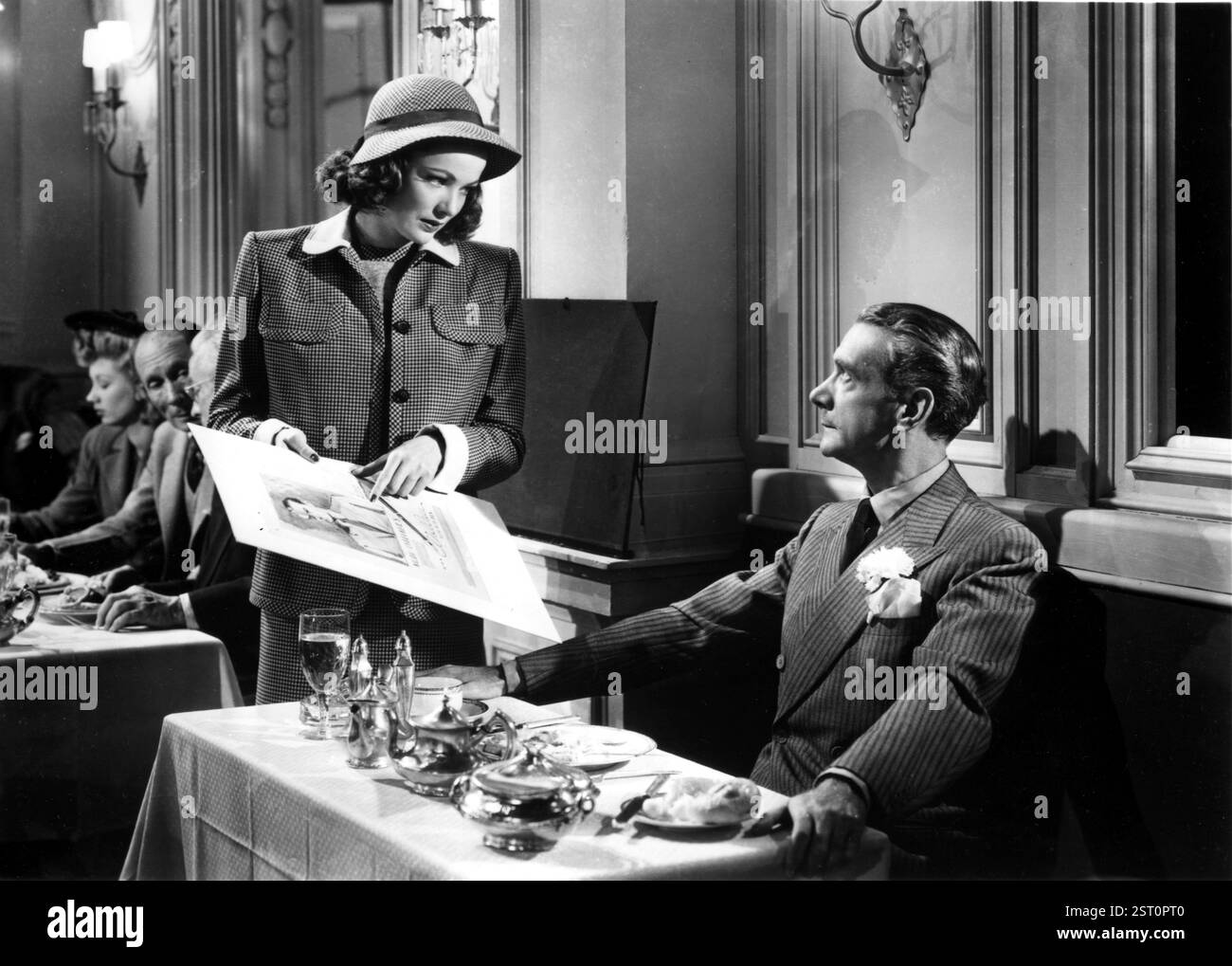 LAURA [US 1944] GENE TIERNEY, CLIFTON WEBB Date: 1944 Stock Photo - Alamy