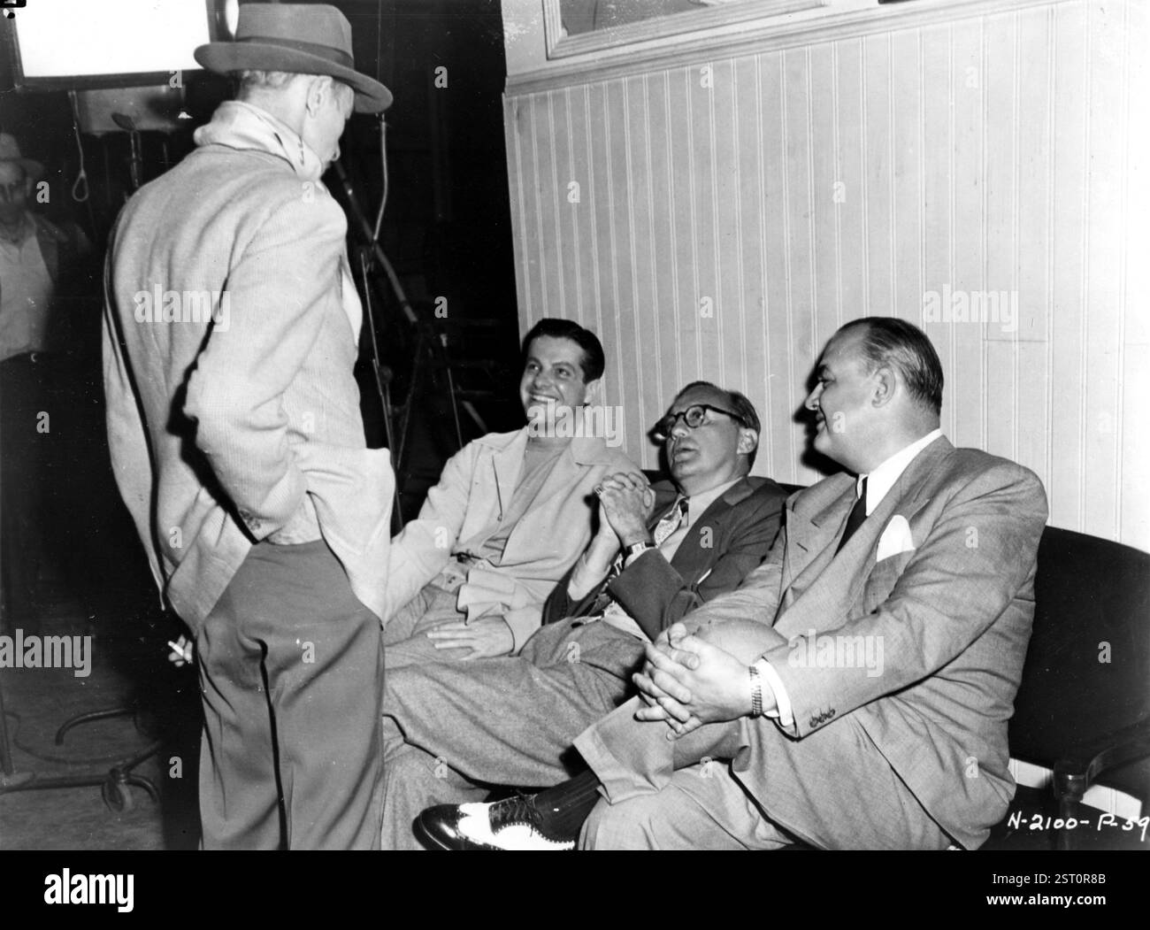 THE CHASE [US 1946] Director ARTHUR RIPLEY, ROBERT CUMMINGS, Producer ...