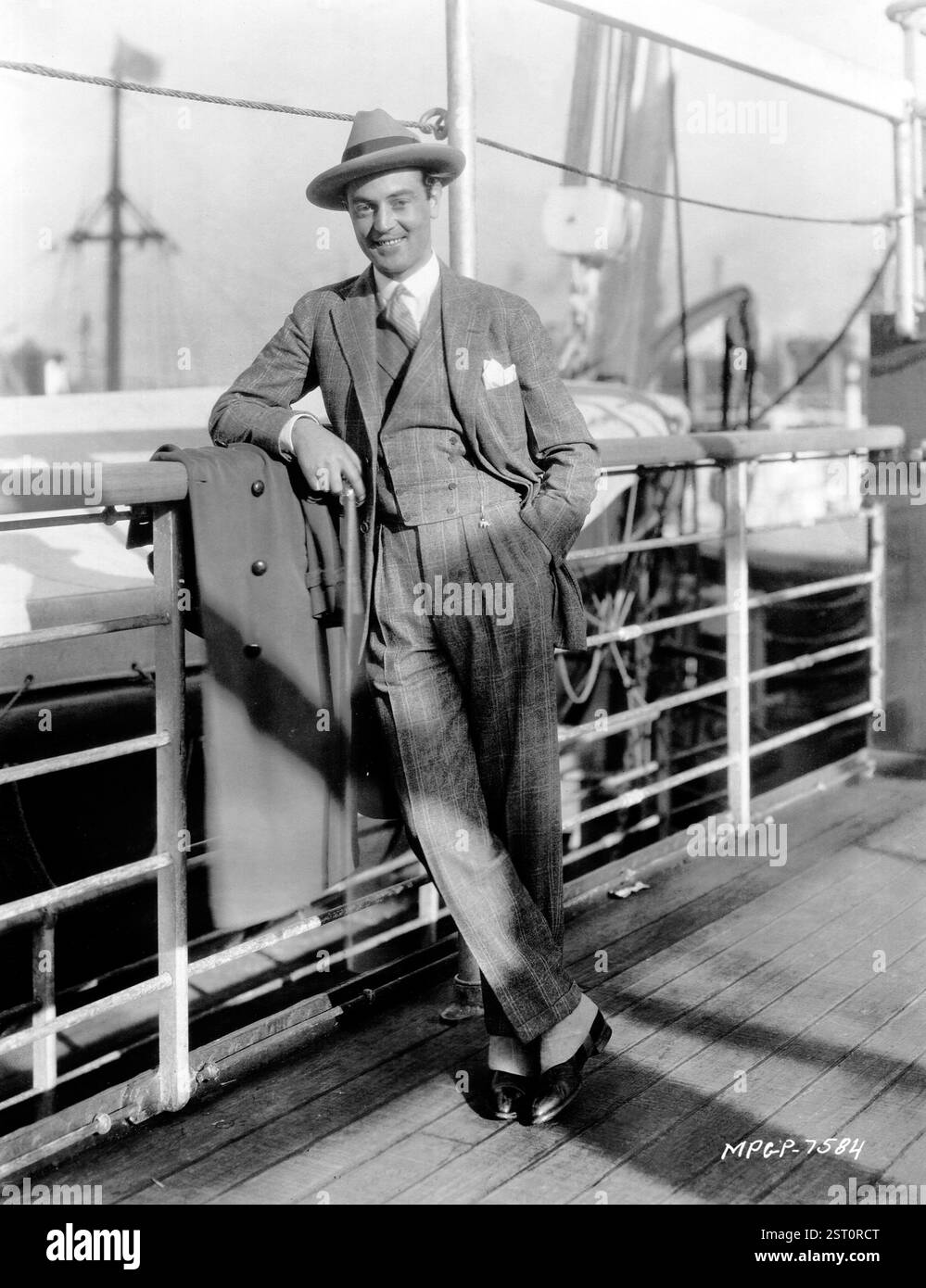 EINAR HANSON [1899 - 1927] Swedish born American Actor [Hanson on the S ...