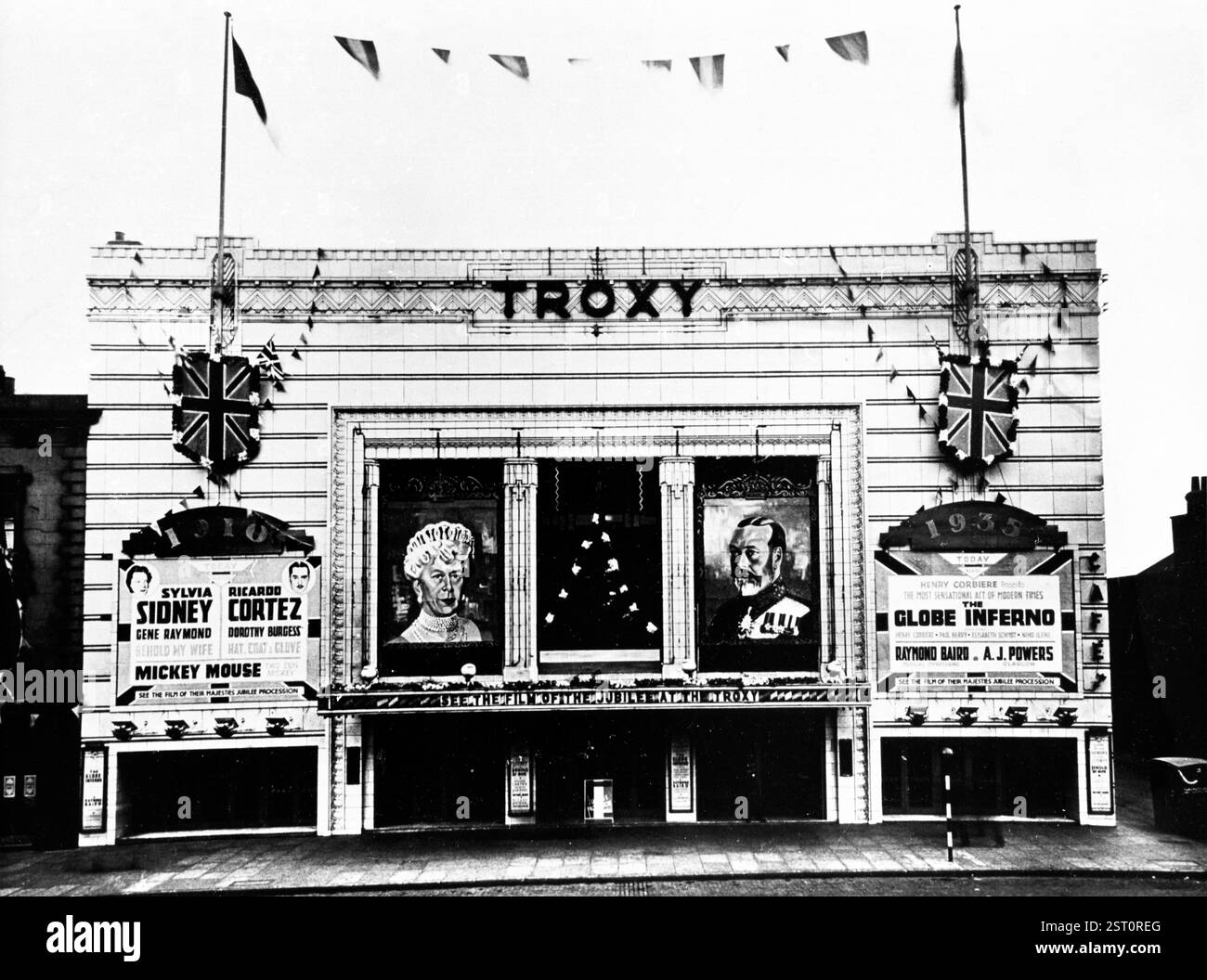 The troxy cinema hi-res stock photography and images - Alamy