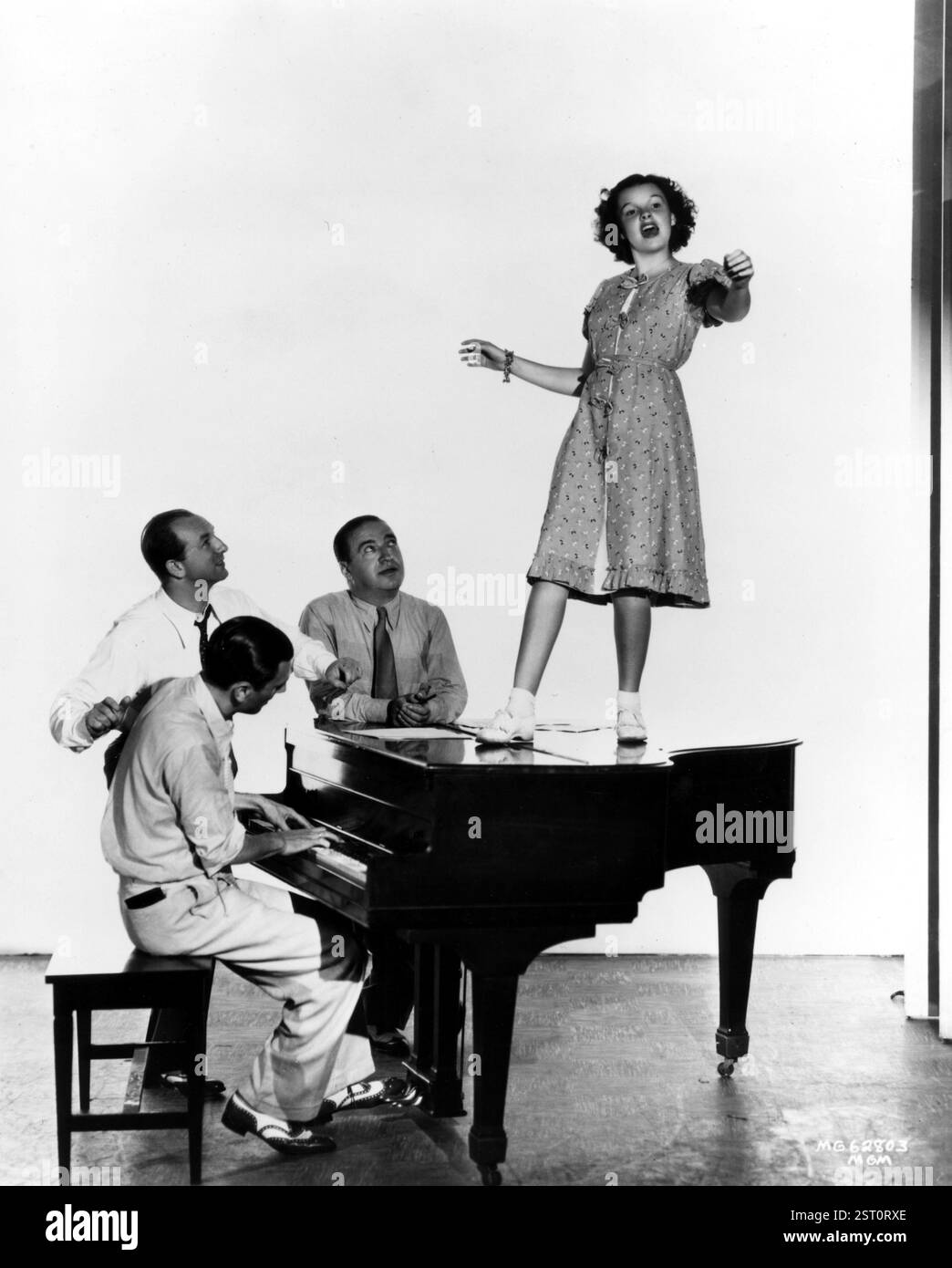 Gus kahn Black and White Stock Photos & Images - Alamy