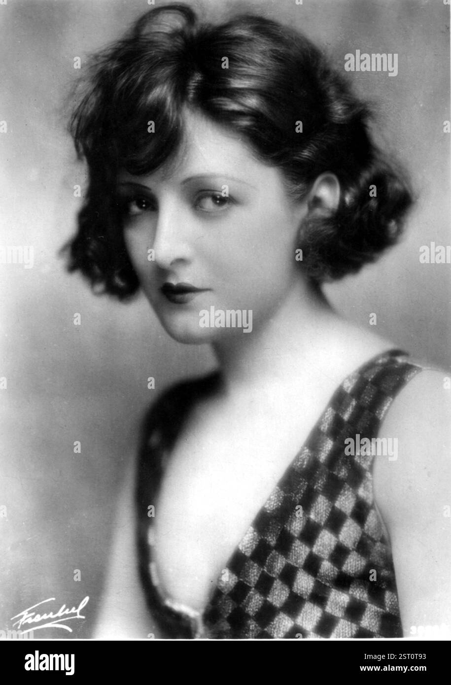 Lya de putti hi-res stock photography and images - Alamy