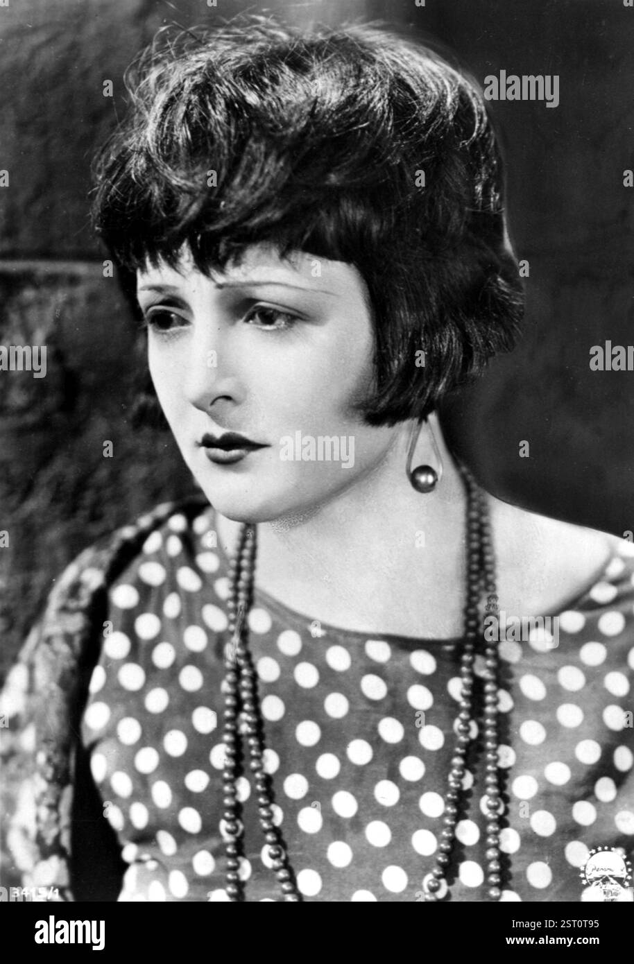 Lya de putti hi-res stock photography and images - Alamy