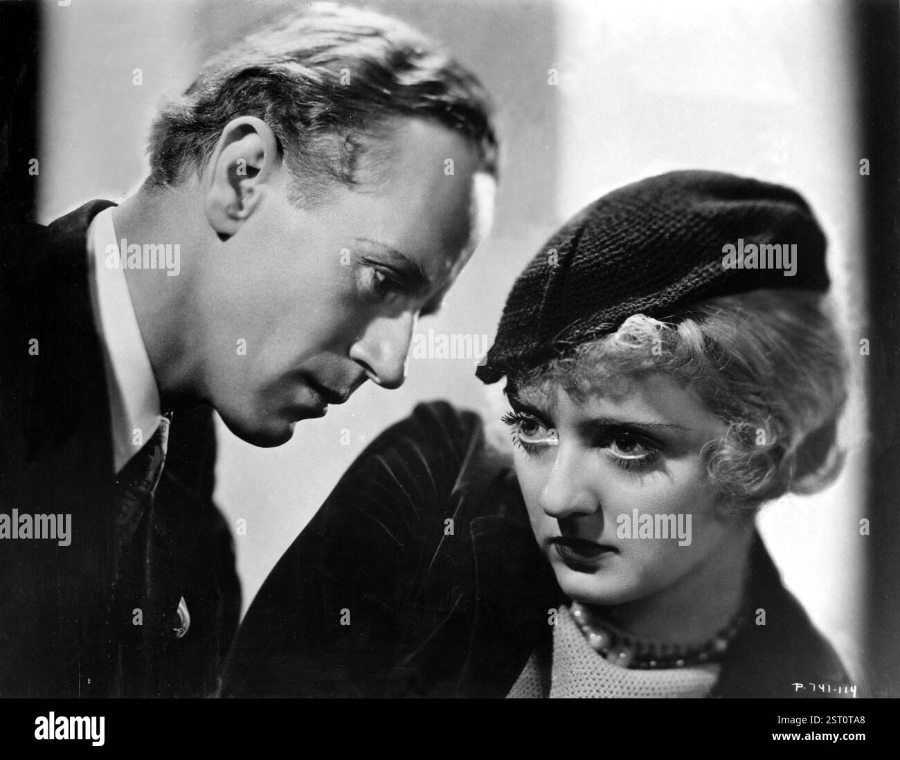 OF HUMAN BONDAGE [US 1934] LESLIE HOWARD, BETTE DAVIS Date: 1934 Stock ...
