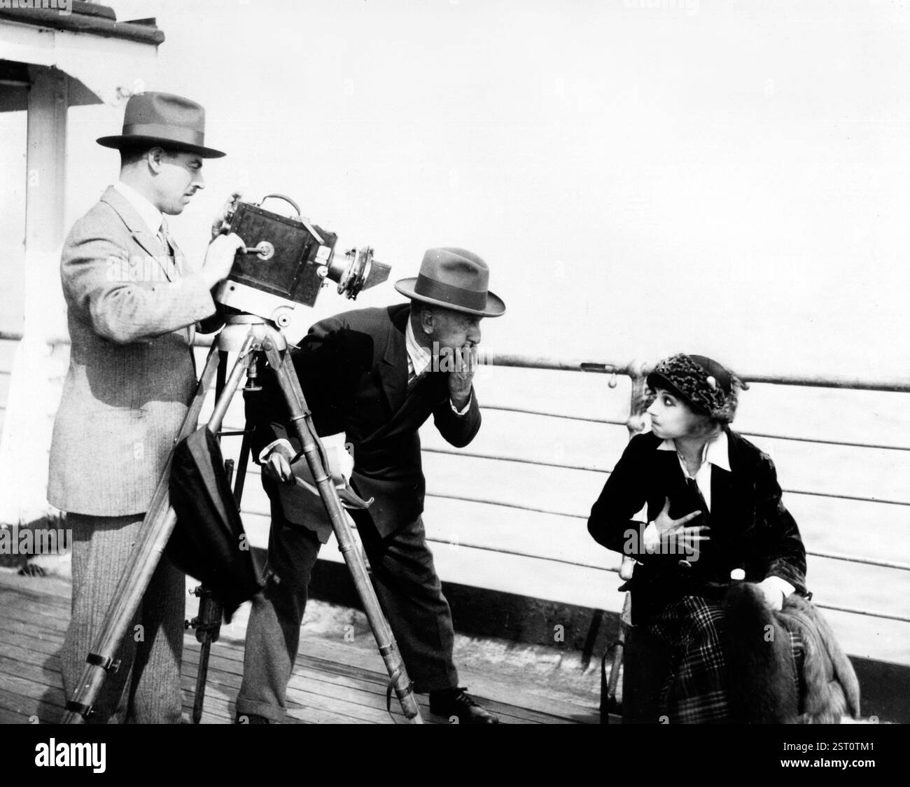 THE GOLD CURE [BR 1925] [L-R] J.J. COX, Director WILL P. KELLINO ...