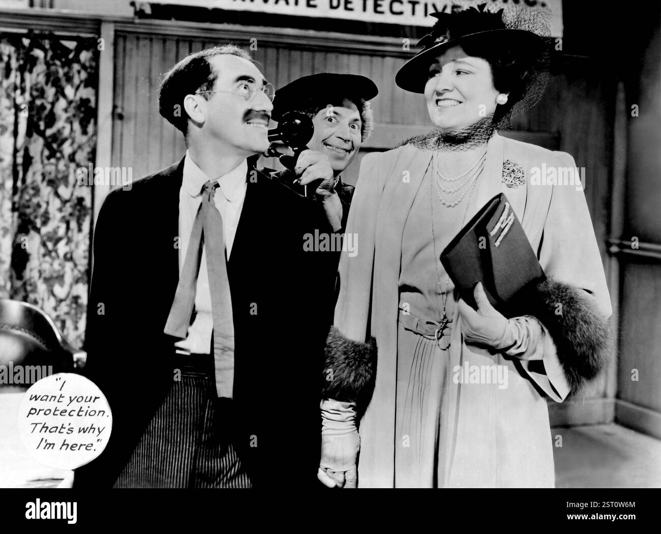 THE BIG STORE [US 1941] GROUCHO MARX, HARPO MARX, MARGARET DUMONT Date ...