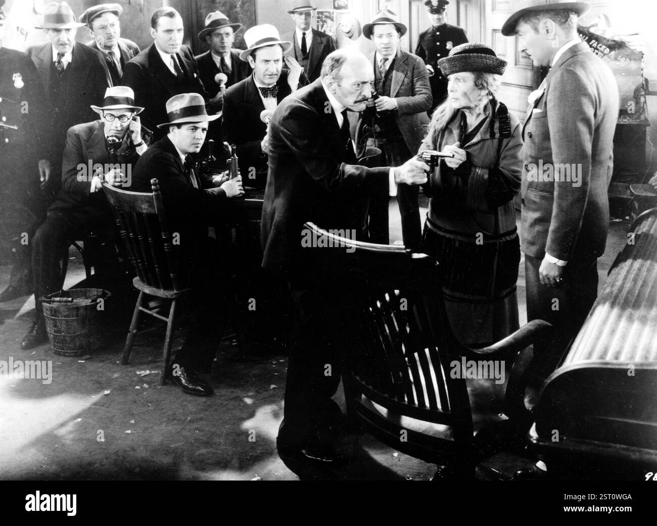 THE FRONT PAGE [US 1931] [top left, standing] MATT MOORE [third from ...