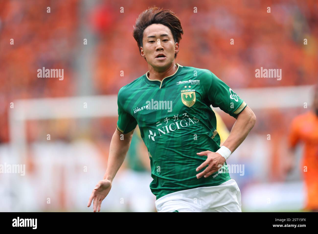 Tokyo, Japan. 16th Feb, 2025. Yuto Tsunashima (Verdy) Football/Soccer ...