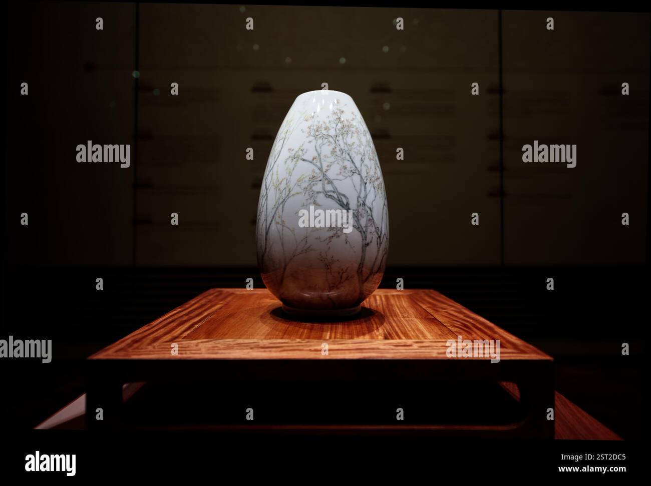 Cultural Alchemy: Masterpieces from China National Craft Art Museum ...