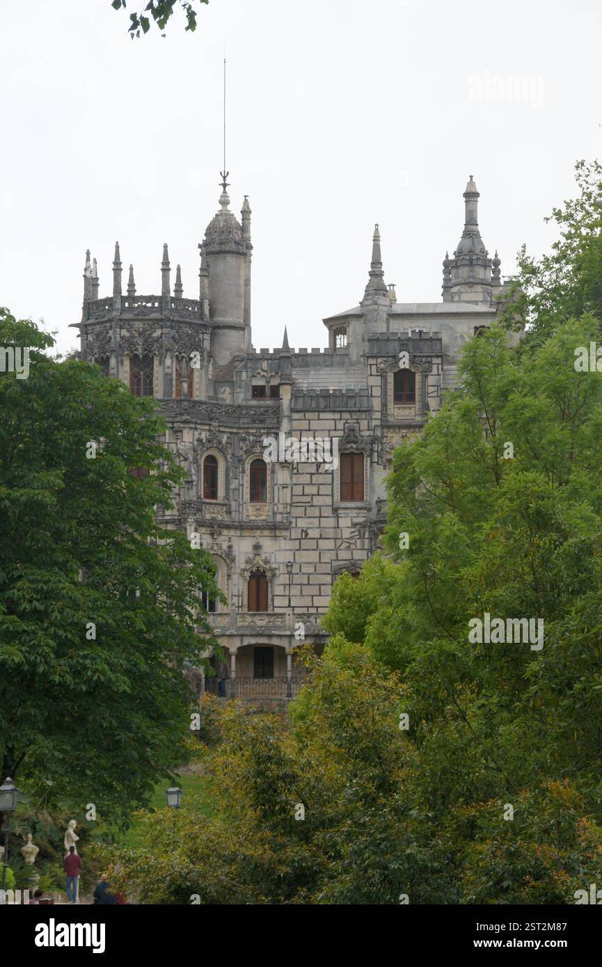 Regaleira Tower, Sintra: A captivating Neo-Manueline architectural ...