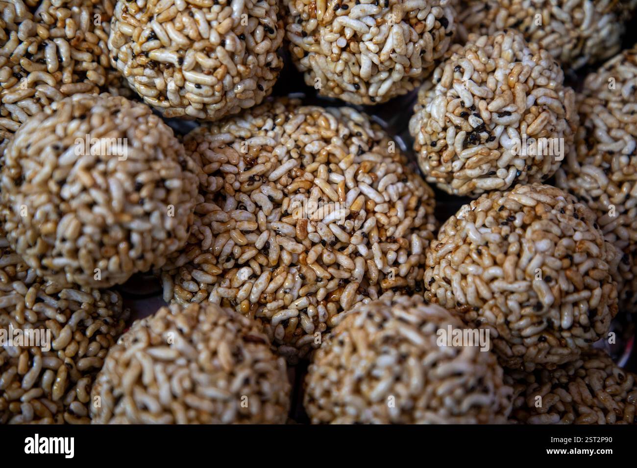 A traditional handmade cake of Bangladesh, known as 'Pitha ...