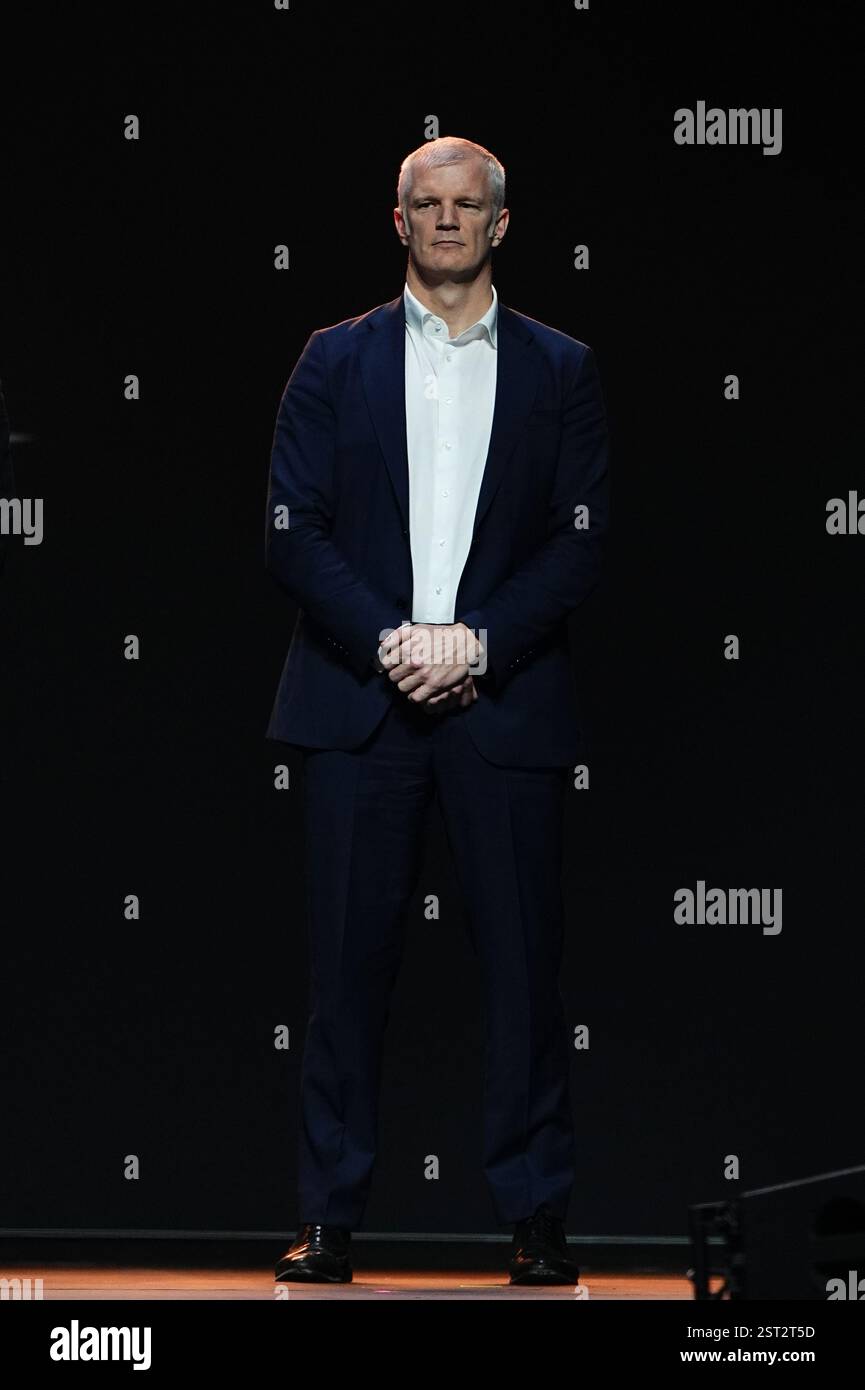 Minister for Veterans and People, Alastair Cairns, attending the ...