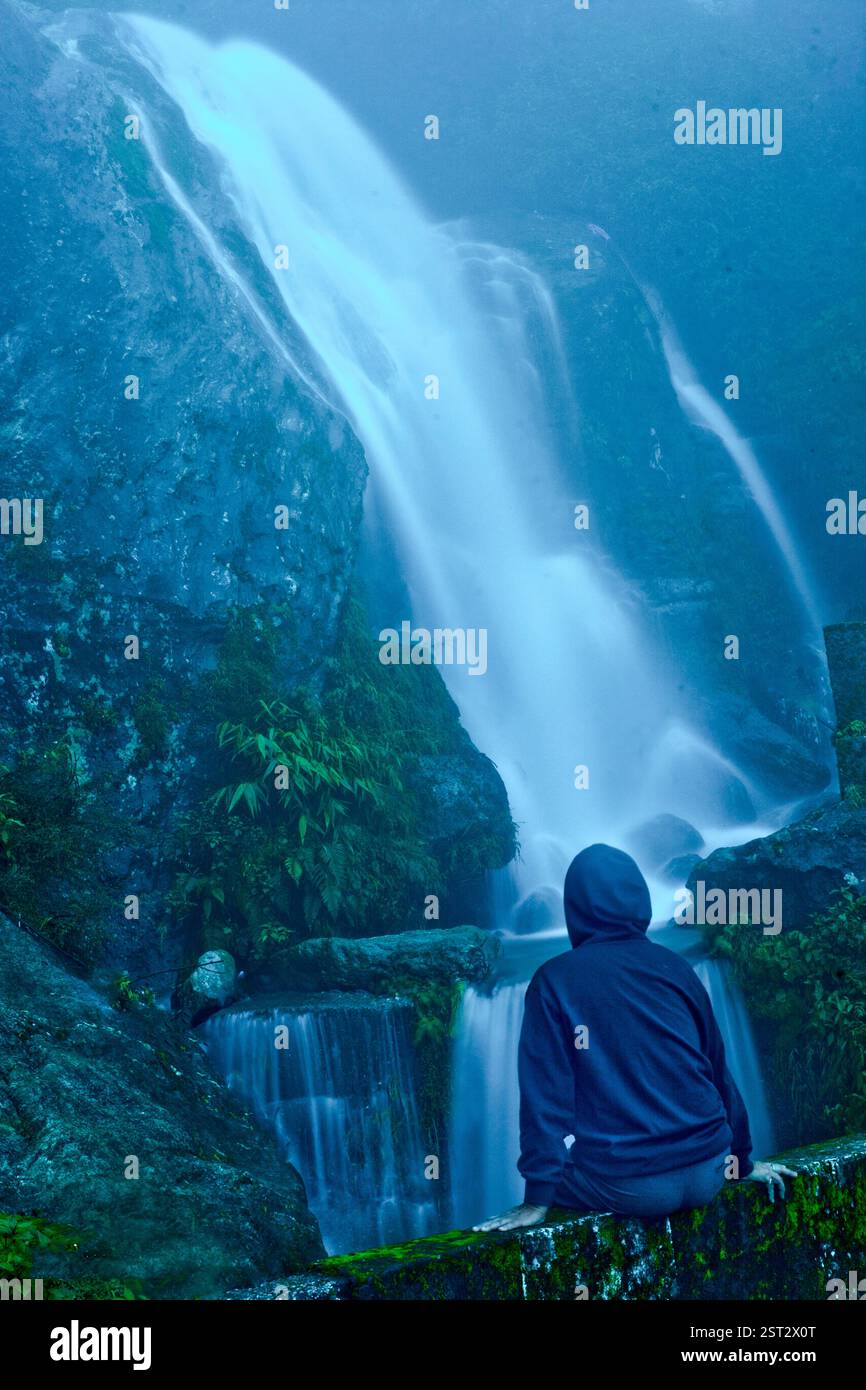 Landscape waterfalls edge in hi-res stock photography and images - Alamy