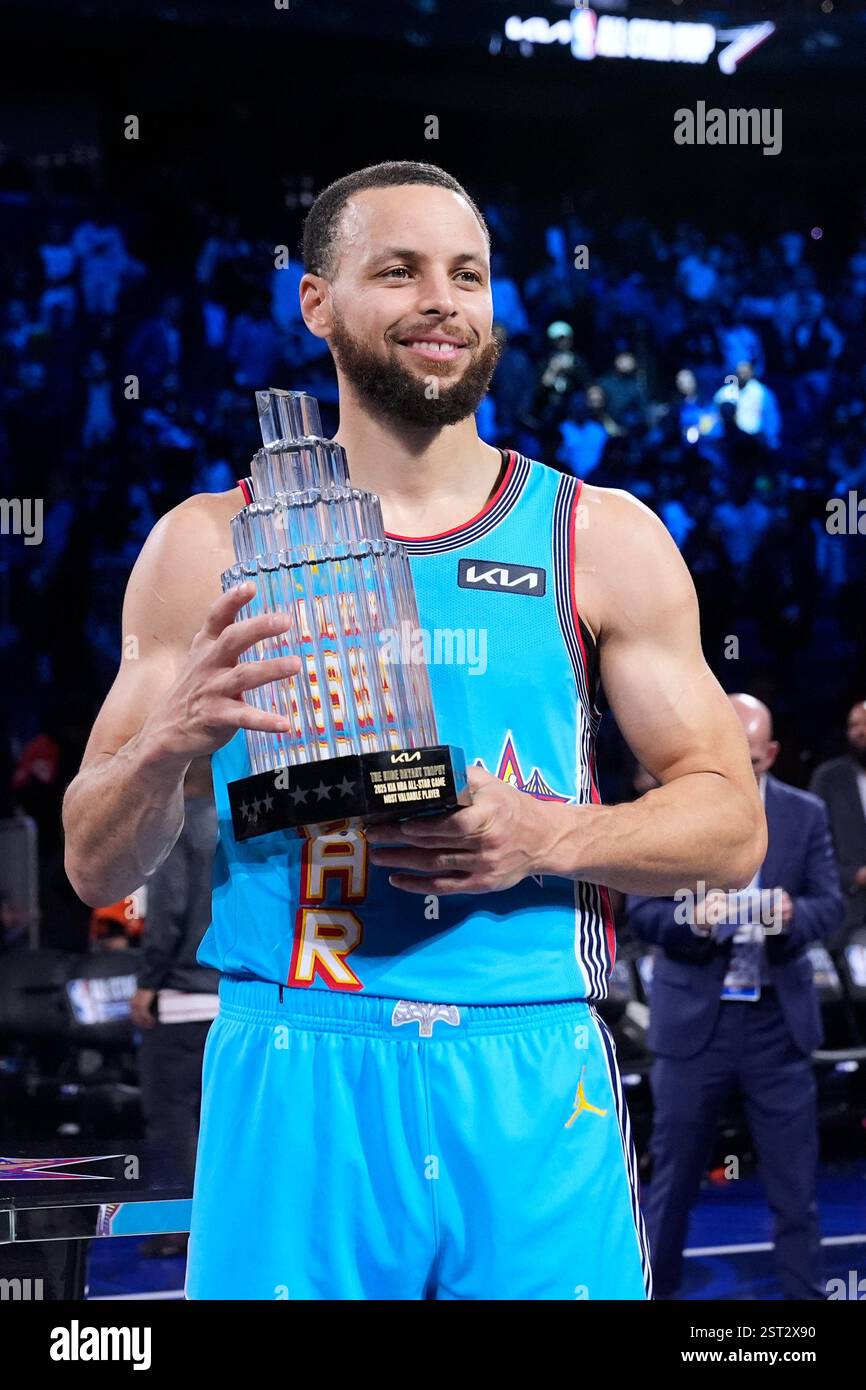 Golden State Warriors guard Stephen Curry holds the Most Valuable ...
