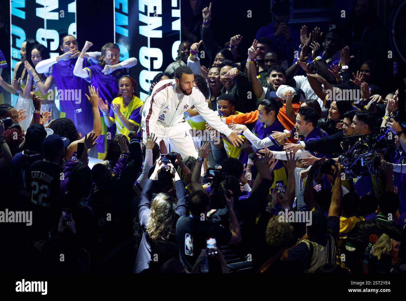 San Francisco, United States. 17th Feb, 2025. Shaq's OGs' Stephen Curry ...