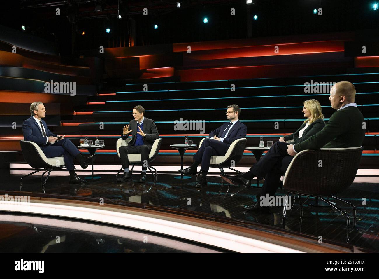 Talkrunde bei Markus Lanz , ZDF 02/25 her Markus Lanz, Karl Lauterbach ...