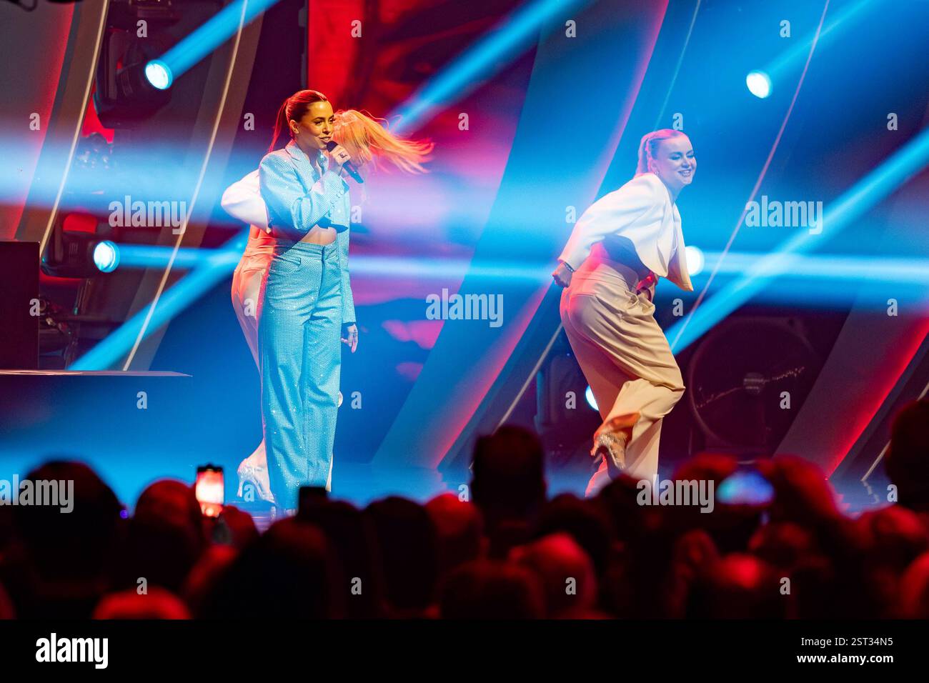 Friedrichshafen Schlagersaengerin Vanessa Mai beim Auftritt am 15.02. ...