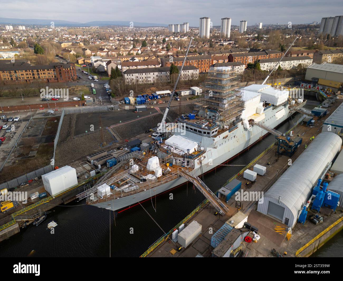 Aerial view of HMS Glasgow Type 26 frigate under construction at BAE ...