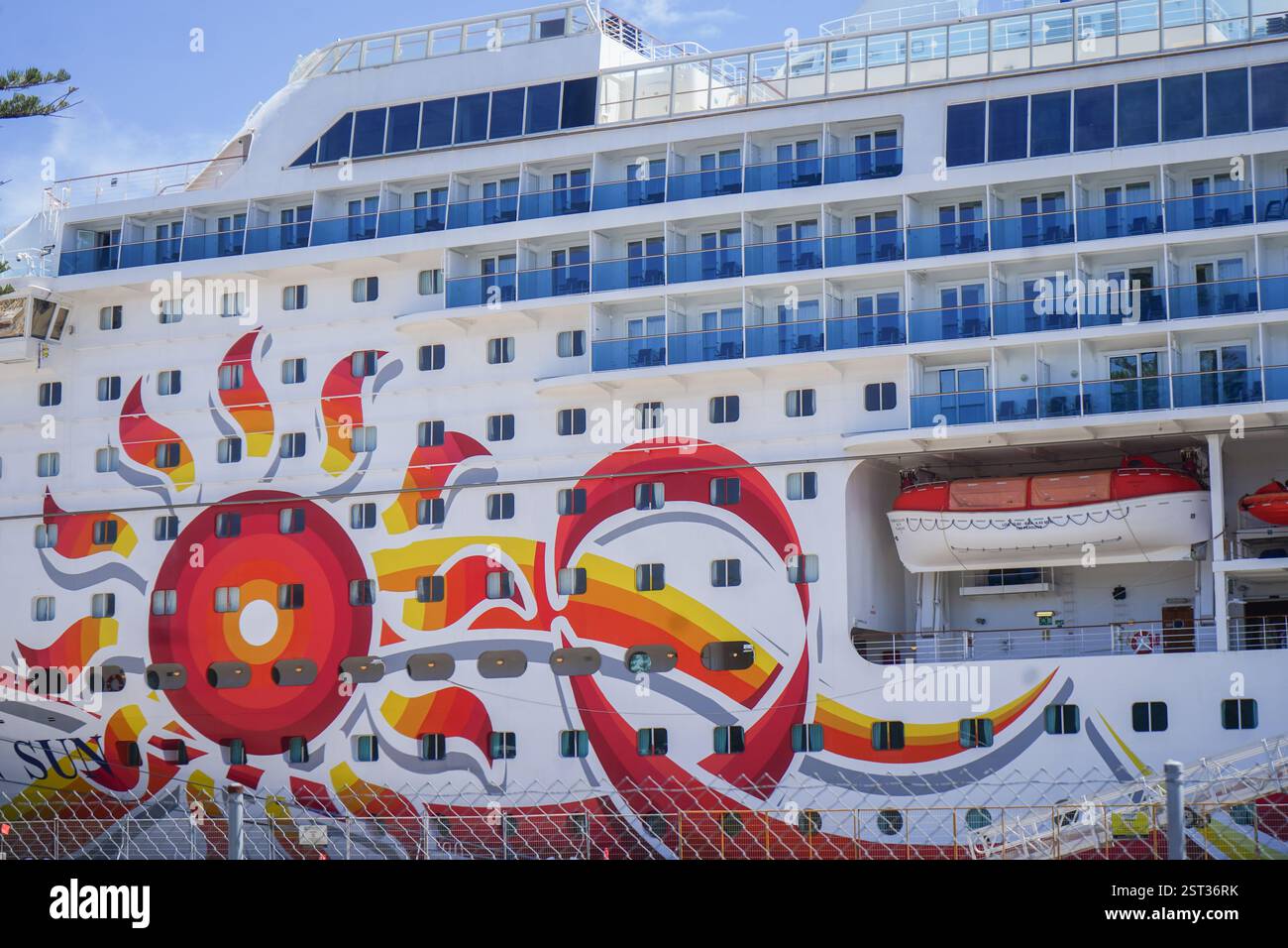 Adelaide, Australia 17 February 2025. Norwegian Sun cruise liner docks ...