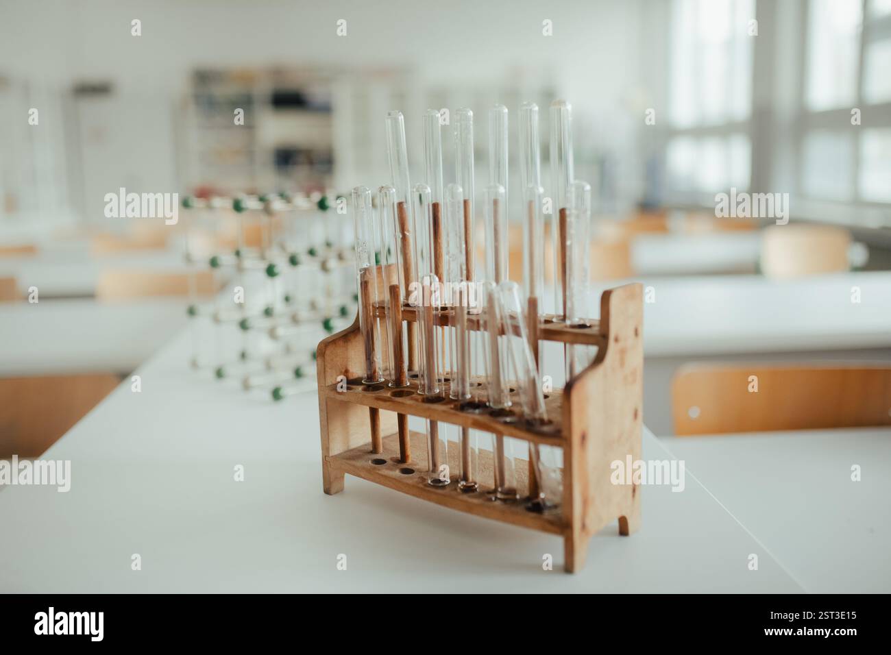 Laboratory test tube kit in wooden stand. Science lab, classroom Stock ...