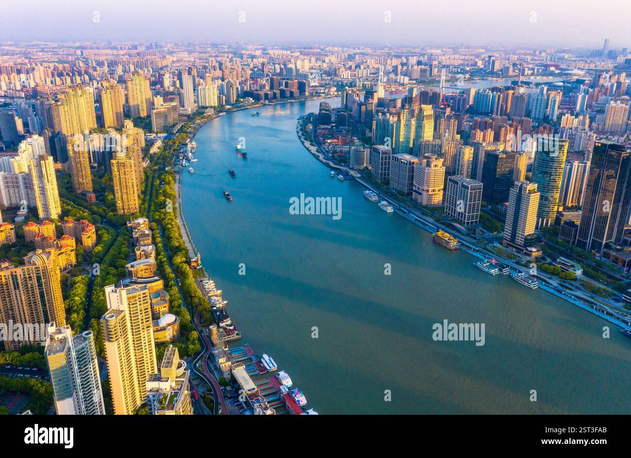 Shanghai landscape blue hi-res stock photography and images - Alamy