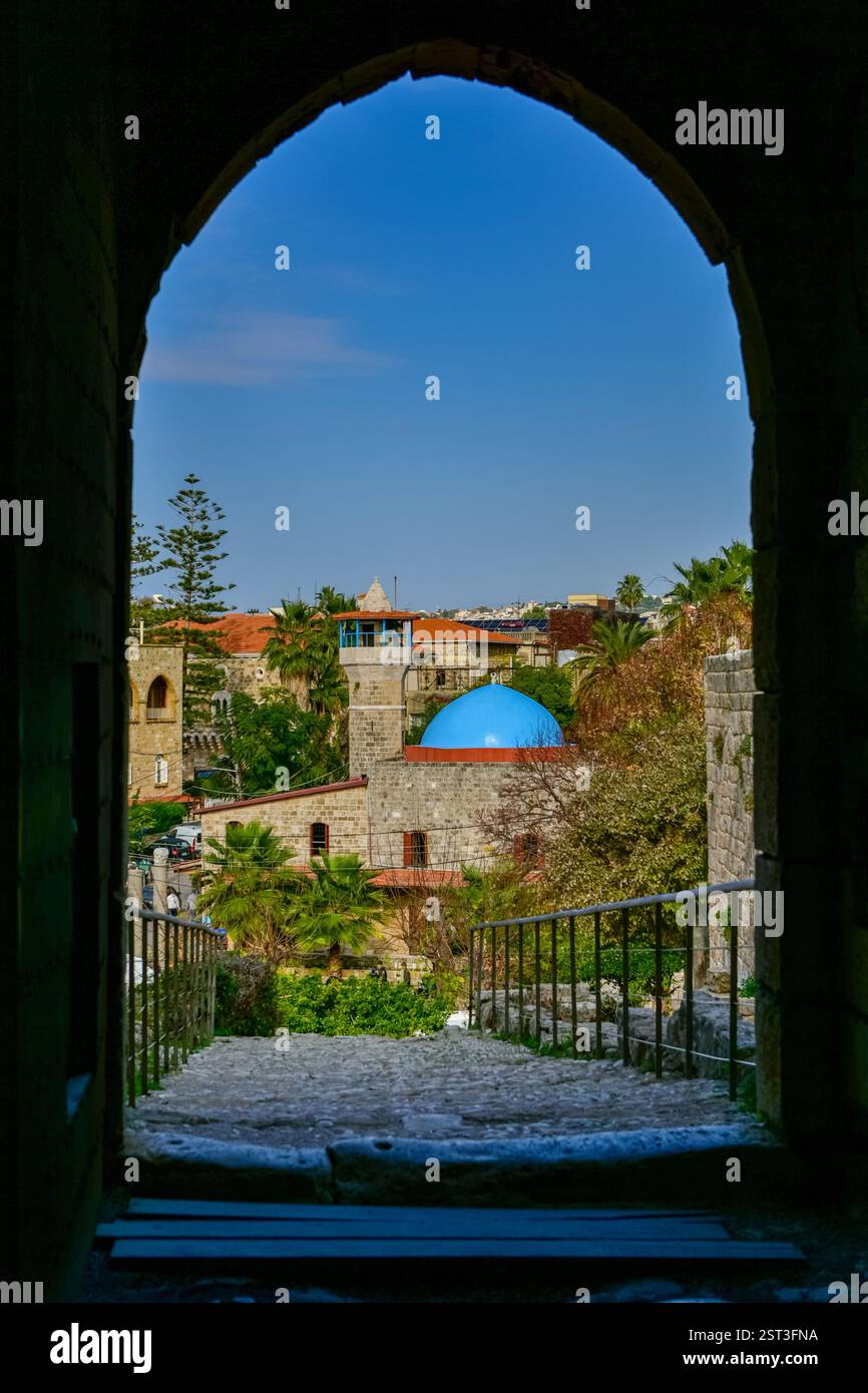 Sultan Abdul Majid Mosque with a beautiful light blue dome seen from ...