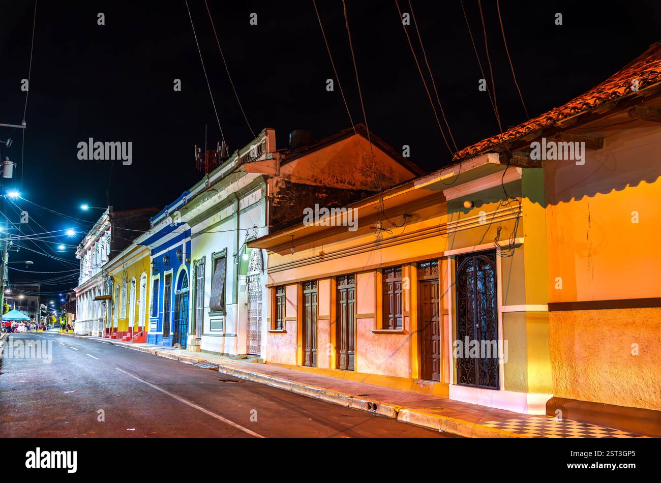 Traditional colorful Spanish colonial architecture of Granada ...