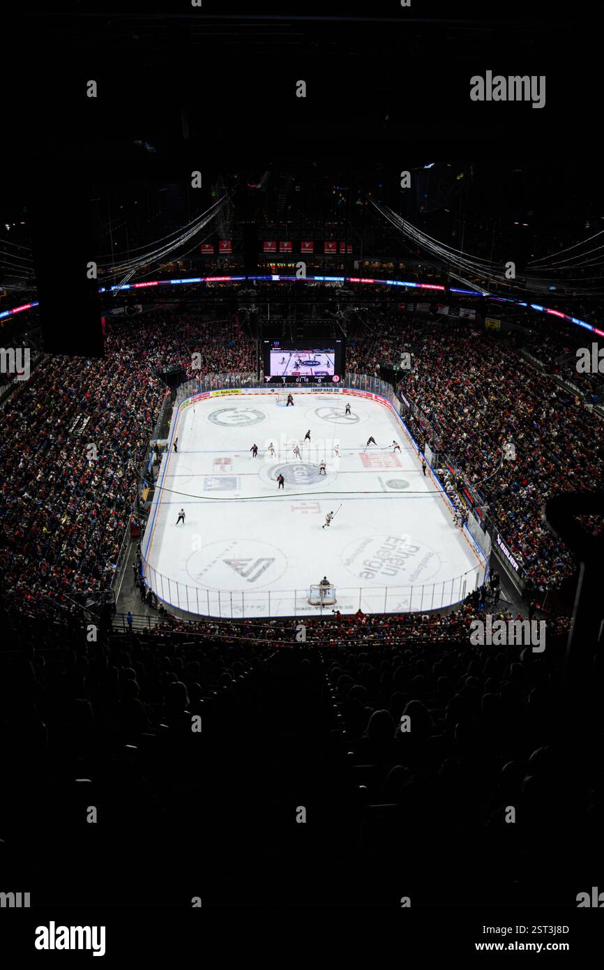 COLOGNE, GERMANY - 16 FEBRUARY, 2025: Hockey match of Penny DEL Koelner ...