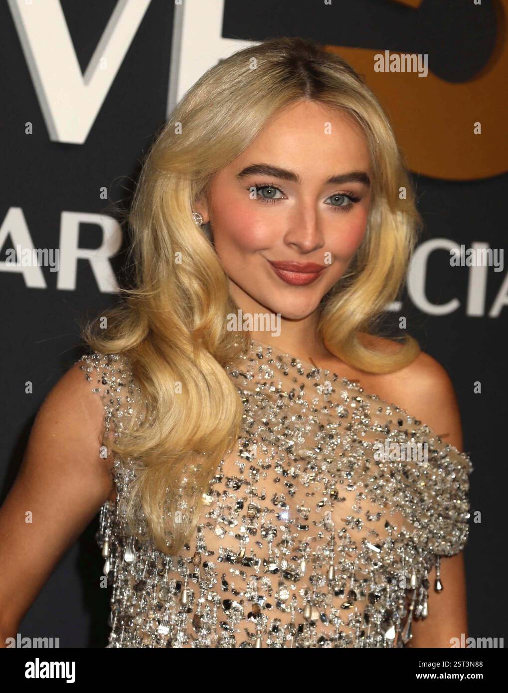 Sabrina carpenter 2025 hi-res stock photography and images - Alamy
