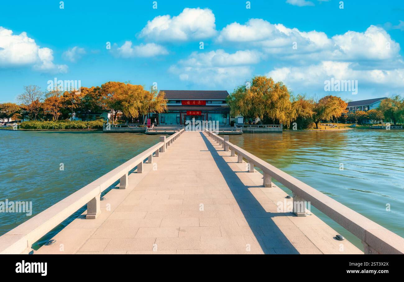 Sky and coast suzhou jinji lake hi-res stock photography and images - Alamy