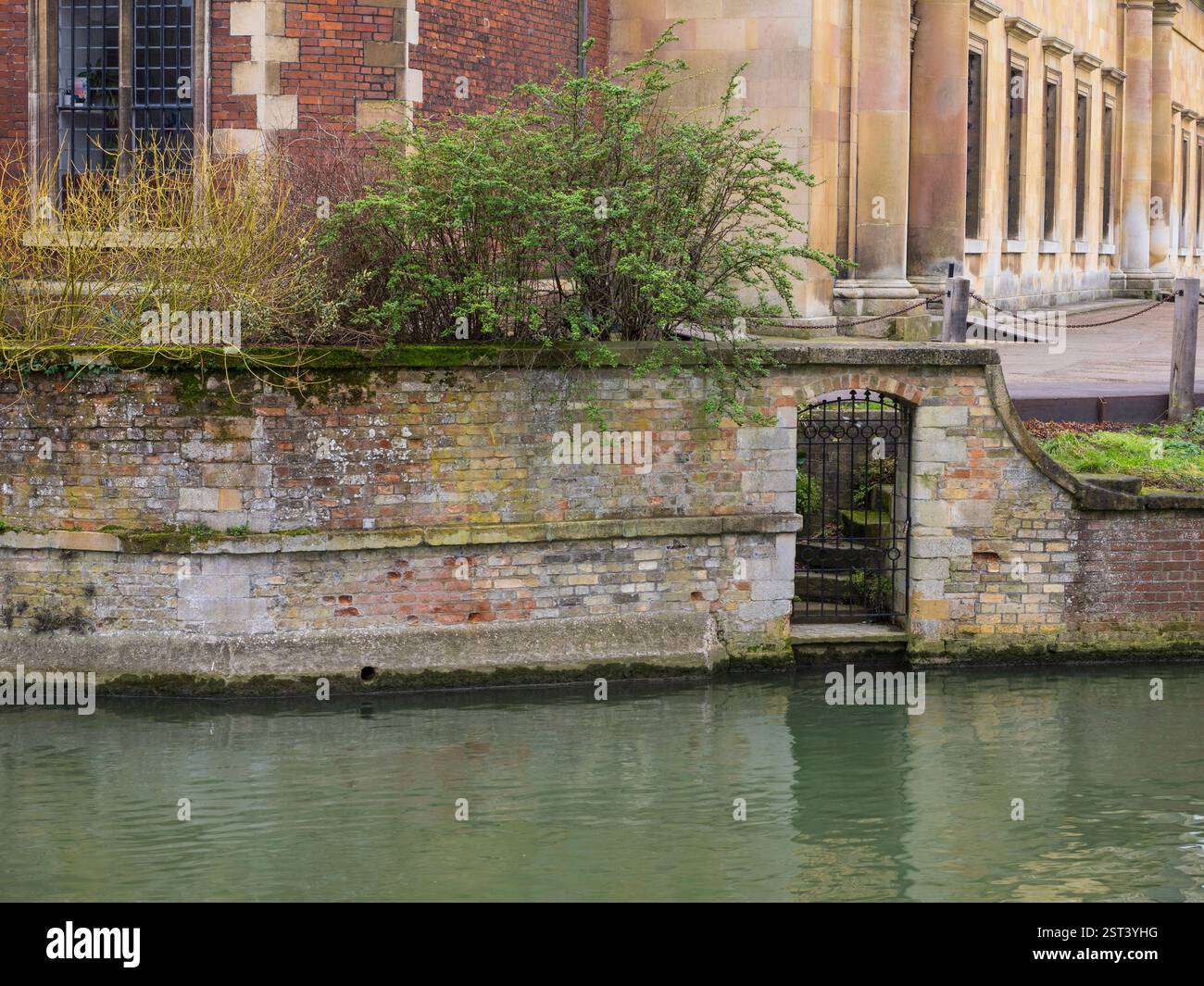 Watergate, Wren Library, Trinity College, University of Cambridge ...