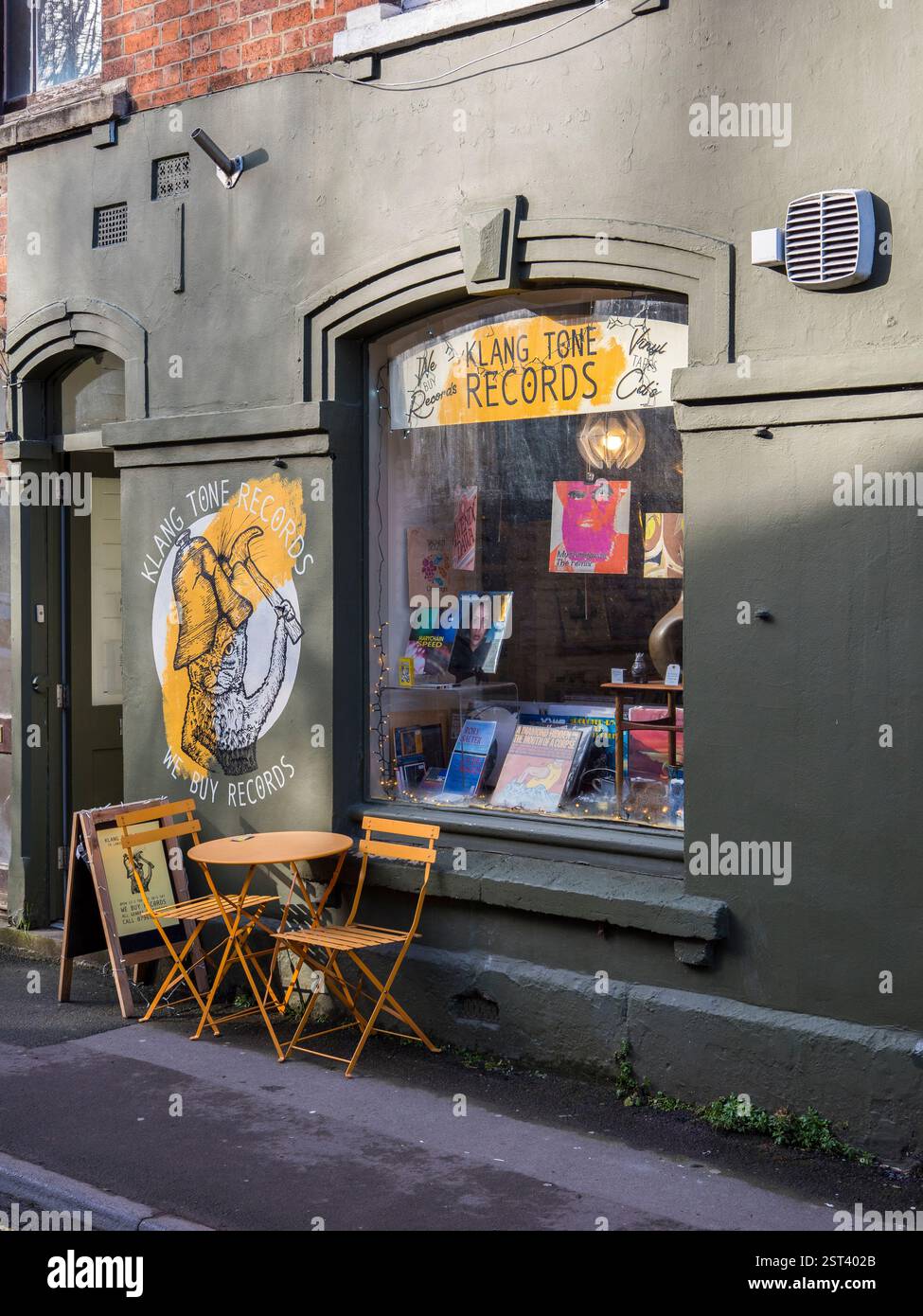 Vinyl klang hi-res stock photography and images - Alamy