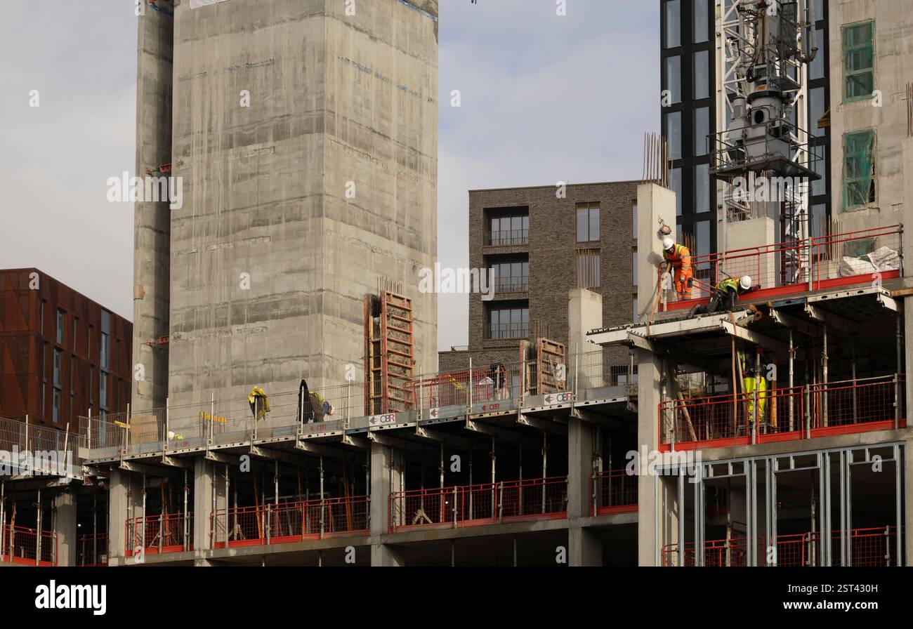 Manchester, uk, January 19th 2025 construction of a multi-storey ...